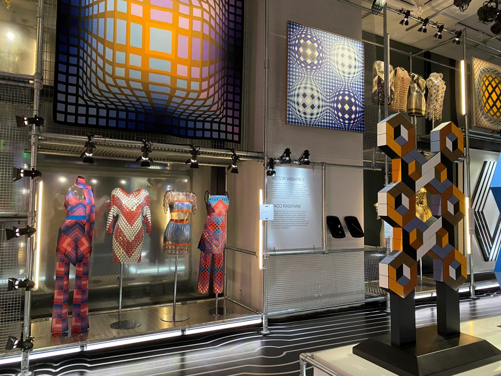 The Ultimate Multi Sensory Retail Experience at Selfridges - Visual ...